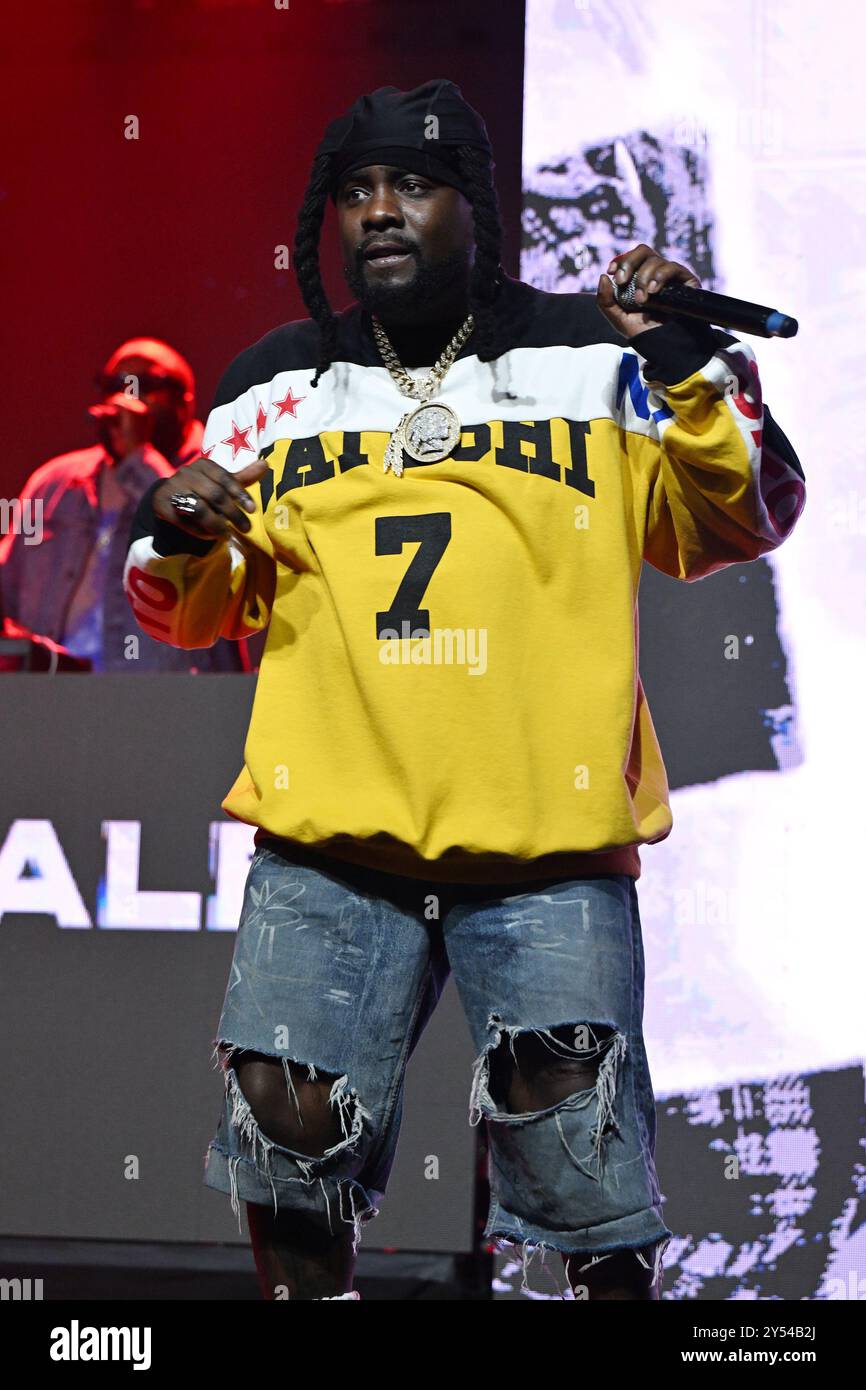 Every blue moon the tour hi-res stock photography and images - Alamy