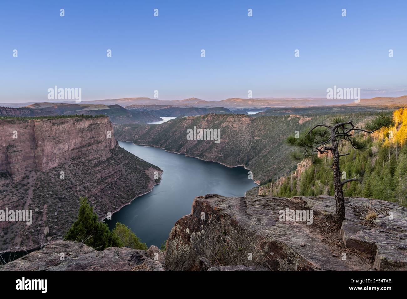 Last light on the Green River, in the Flaming Gorge National Recreation ...