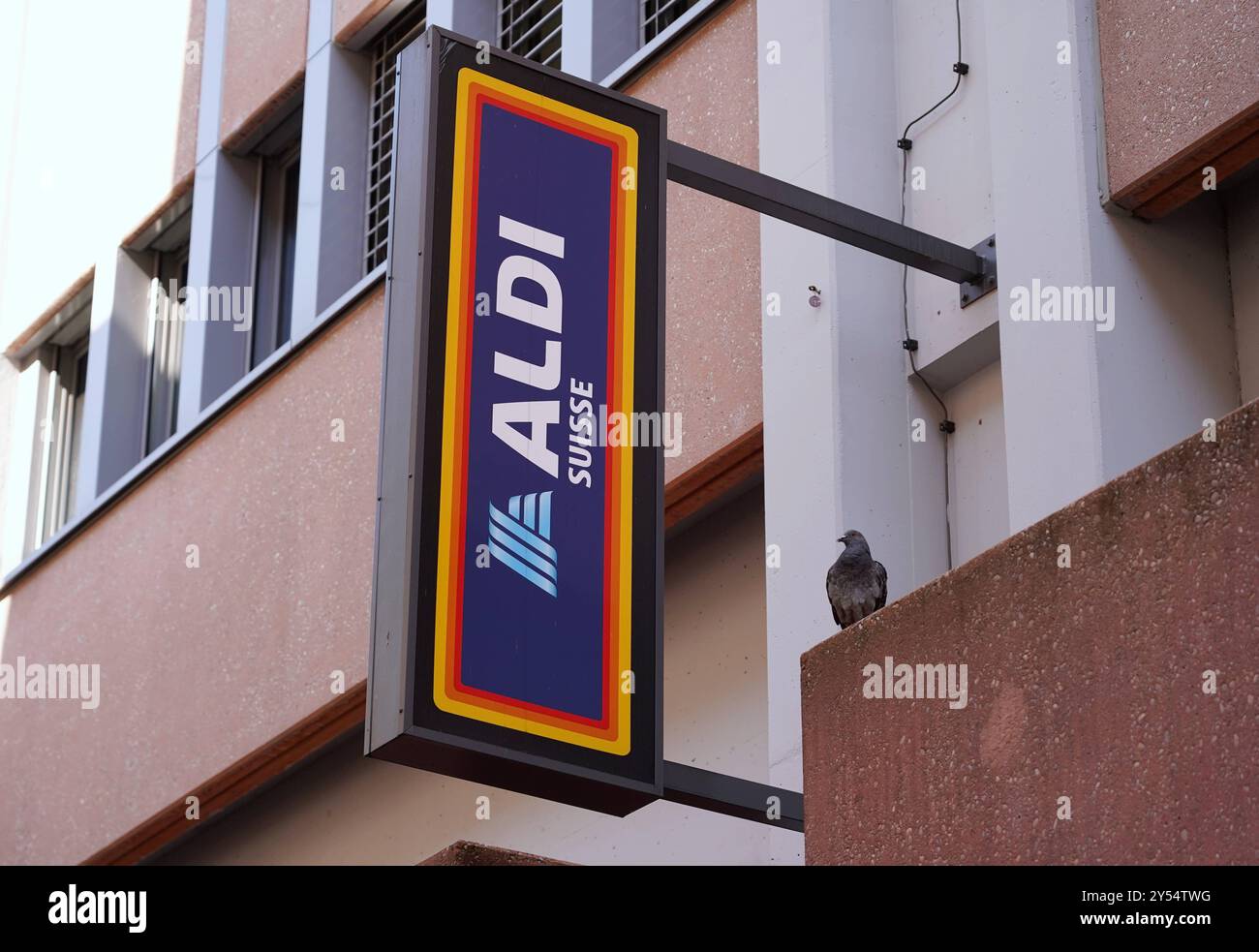 Anton Geisser 15.09.2024 ZH Bild : Aldi Suisse Logo Schriftzug ...