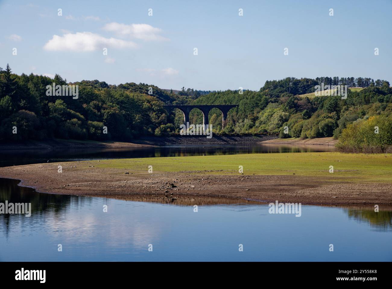 Armsgrove bridge hi-res stock photography and images - Alamy