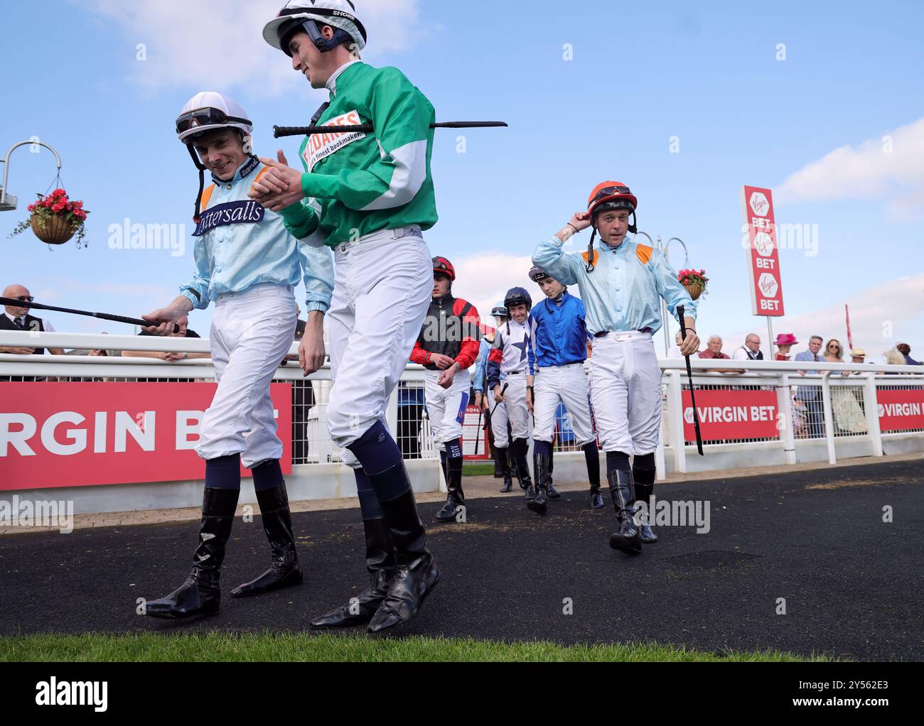 Ayr gold cup 2024 hi-res stock photography and images - Alamy