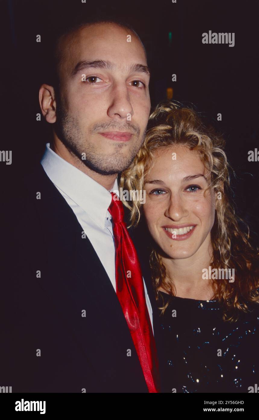 Sarah Jessica Parker and brother Timothy Britten Parker attend the ...