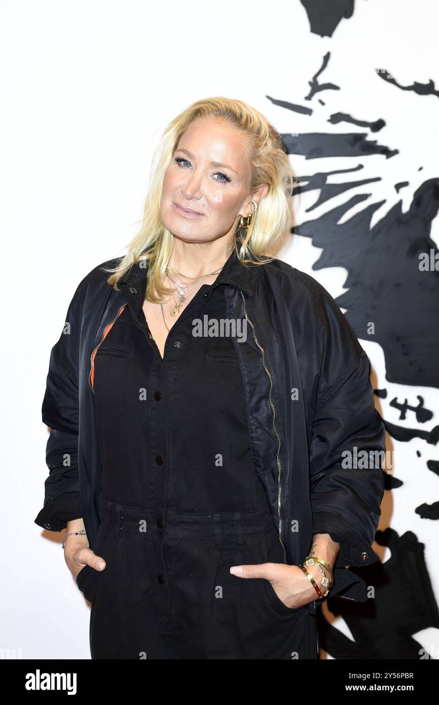 Janine Kunze bei der Opening der Ausstellung House of Banksy in Hambzrg ...