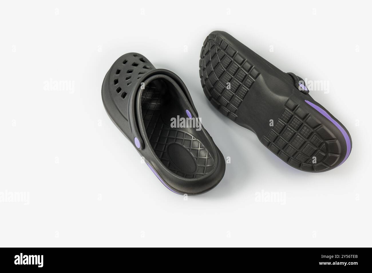 White foam beach sandals hi-res stock photography and images - Alamy