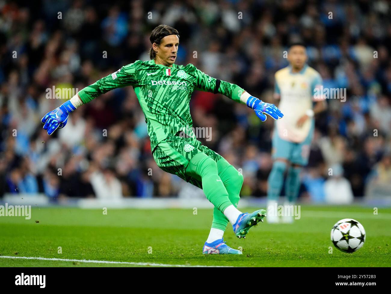 Inter Milan goalkeeper Yann Sommer during the UEFA Champions League ...