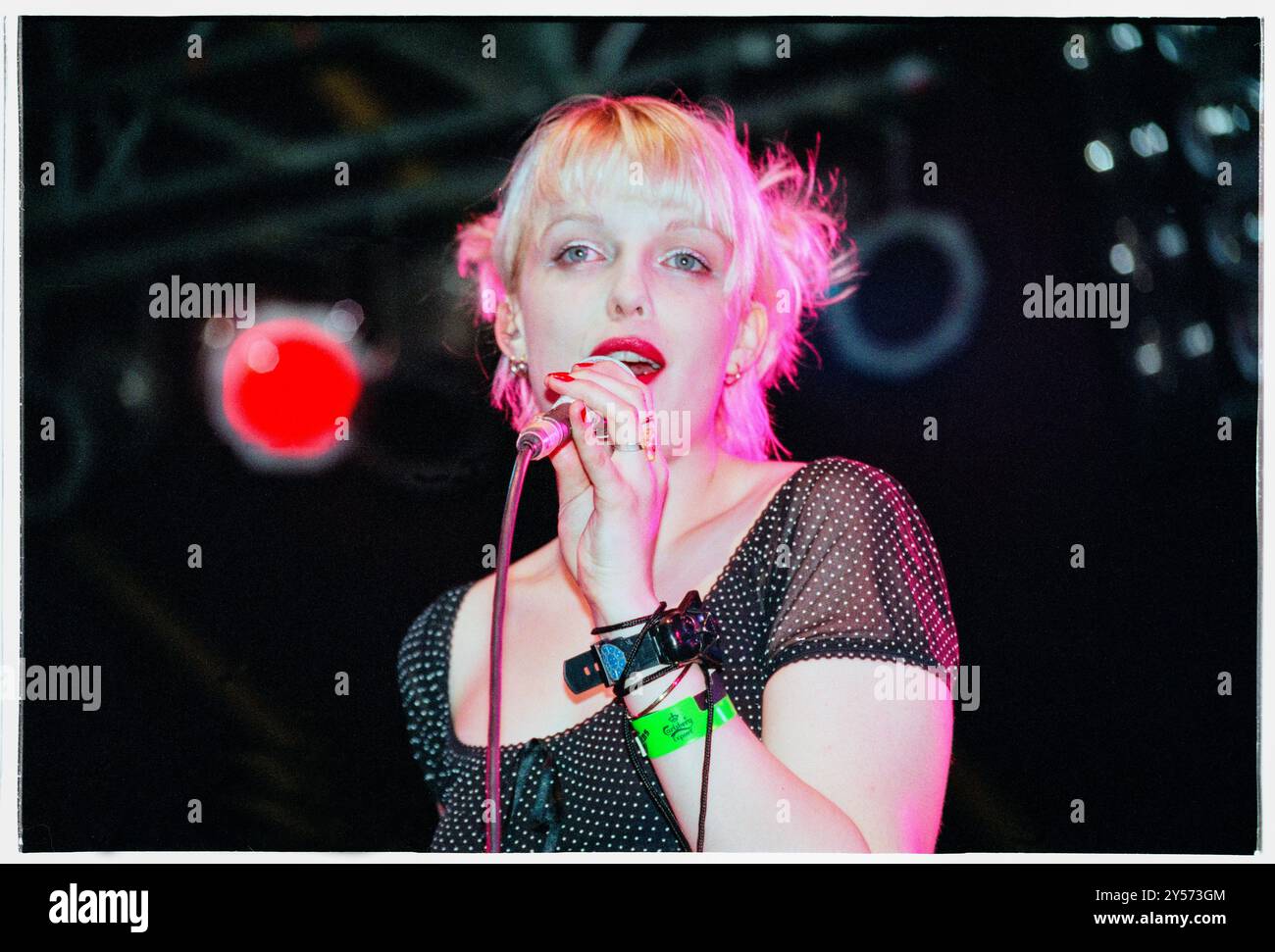 LAUREN LAVERNE, YOUNG, KENICKIE: A young Lauren Laverne of the band ...