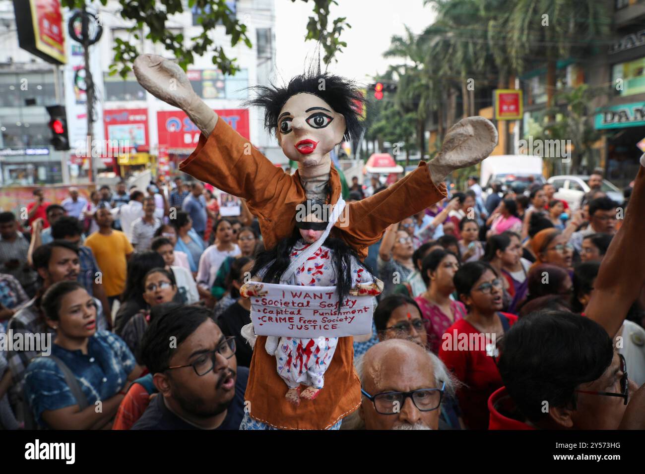 Doctors protest in Kolkata, India A symbolic puppet is displayed as ...