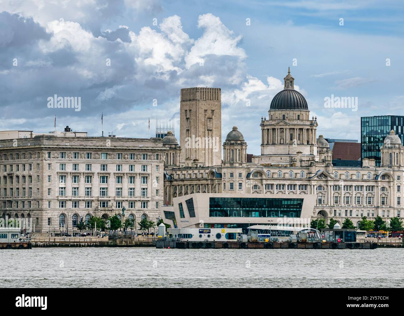 The Three Graces, Port of Liverpool building, Cunard Building and ...