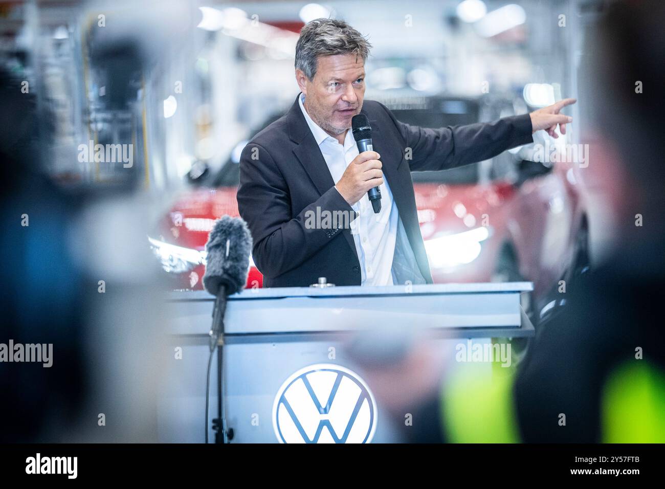 Emden, Germany. 20th Sep, 2024. Robert Habeck (Alliance 90/The Greens), Federal Minister for ...