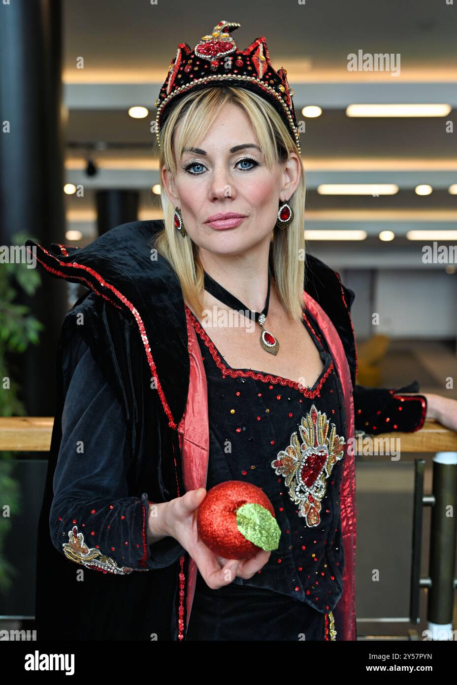 LONDON, UK. 19th Sep, 2024. Kellie Shirley - Wicked Queen (currently on ...