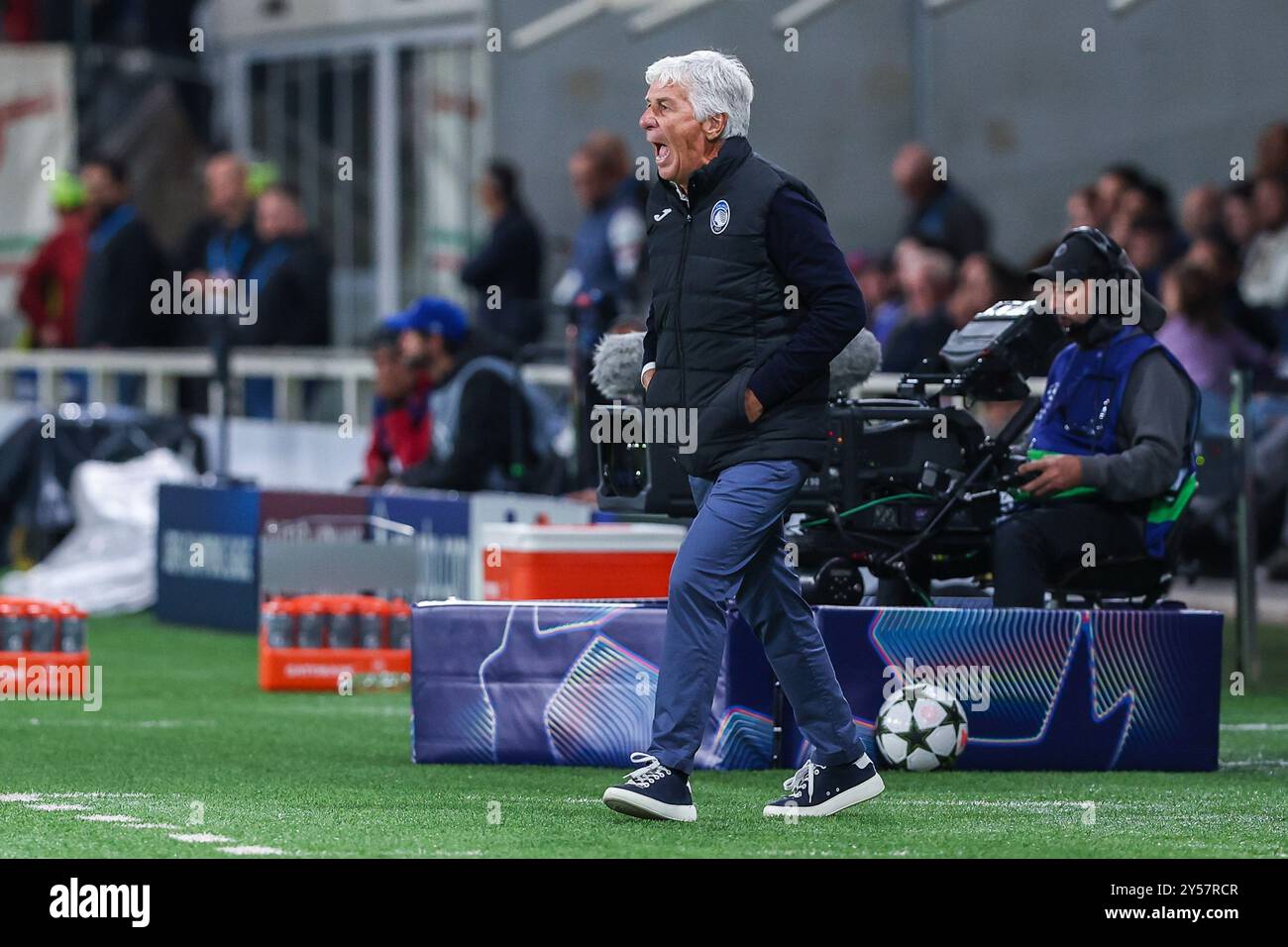 Gian Piero Gasperini Head Coach of Atalanta BC reacts during UEFA ...