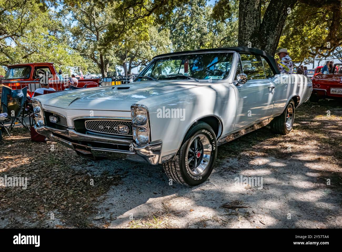 1966 pontiac gto hi-res stock photography and images - Alamy