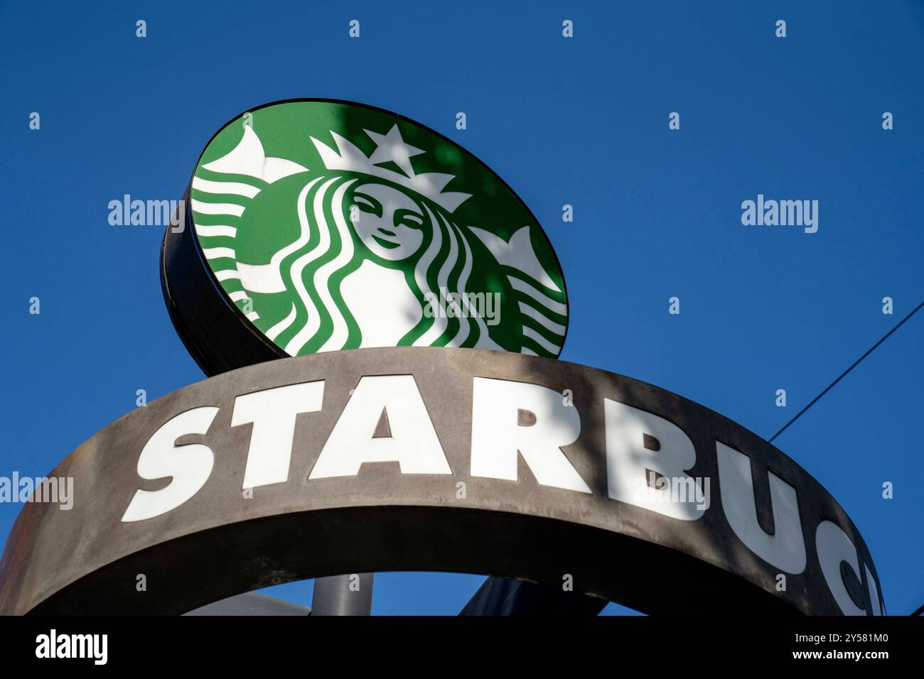 The starbucks corporate office headquarters hq hi-res stock photography ...