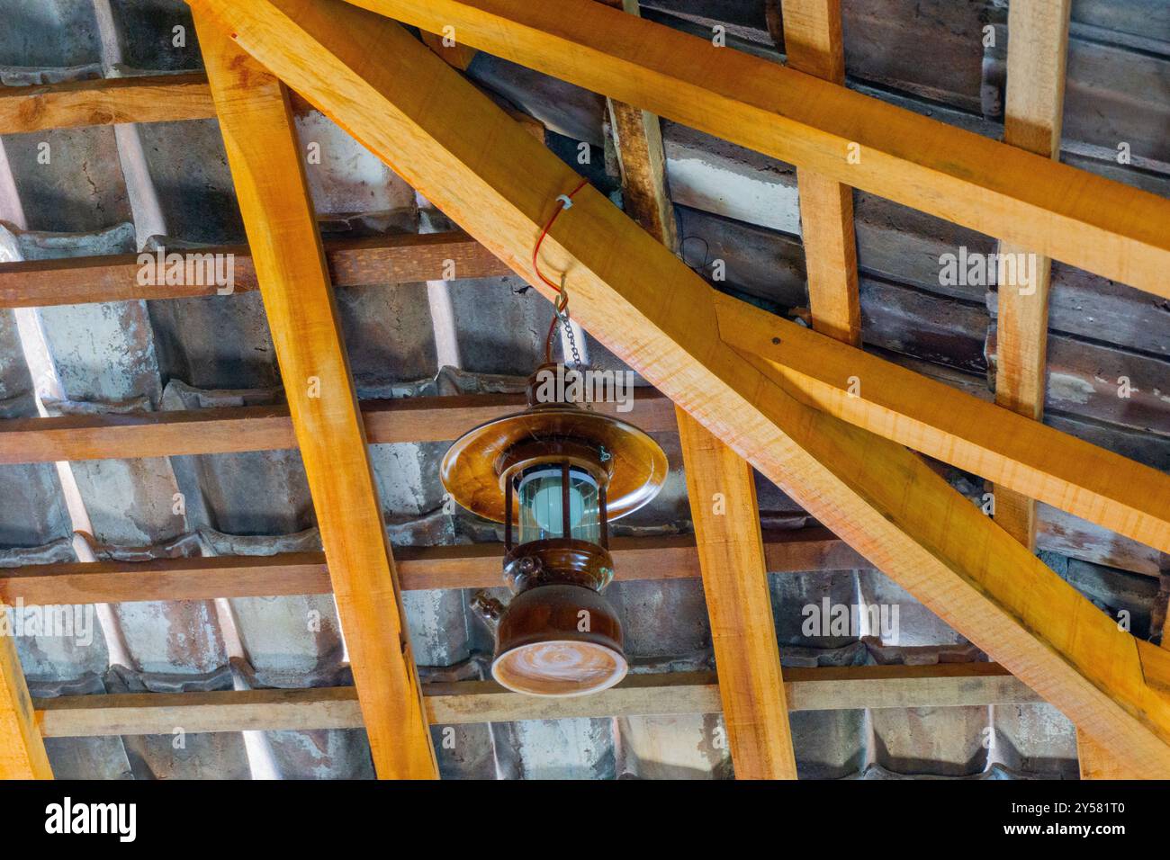 Lamps hanging roof tile hi-res stock photography and images - Alamy