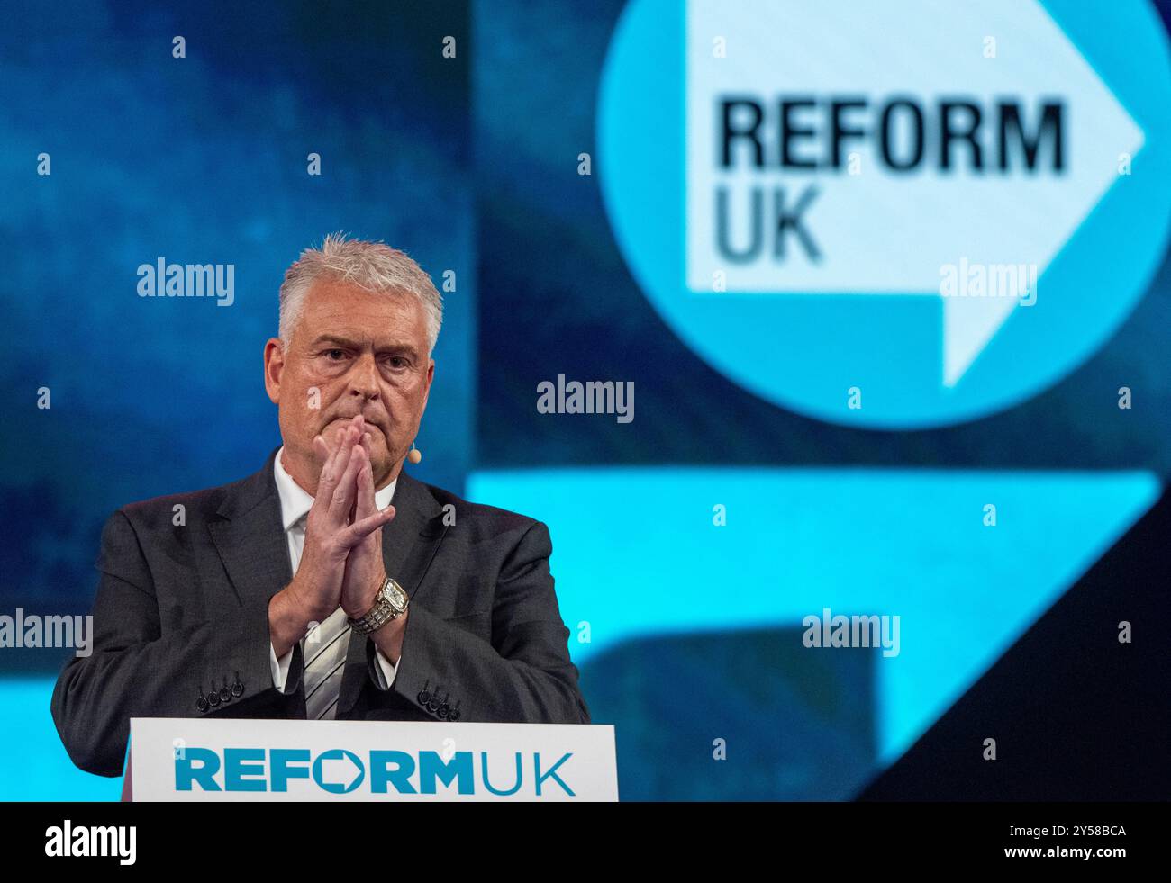 Birmingham, UK. 20th Sep, 2024. Lee Anderson MP, appears to be praying ...