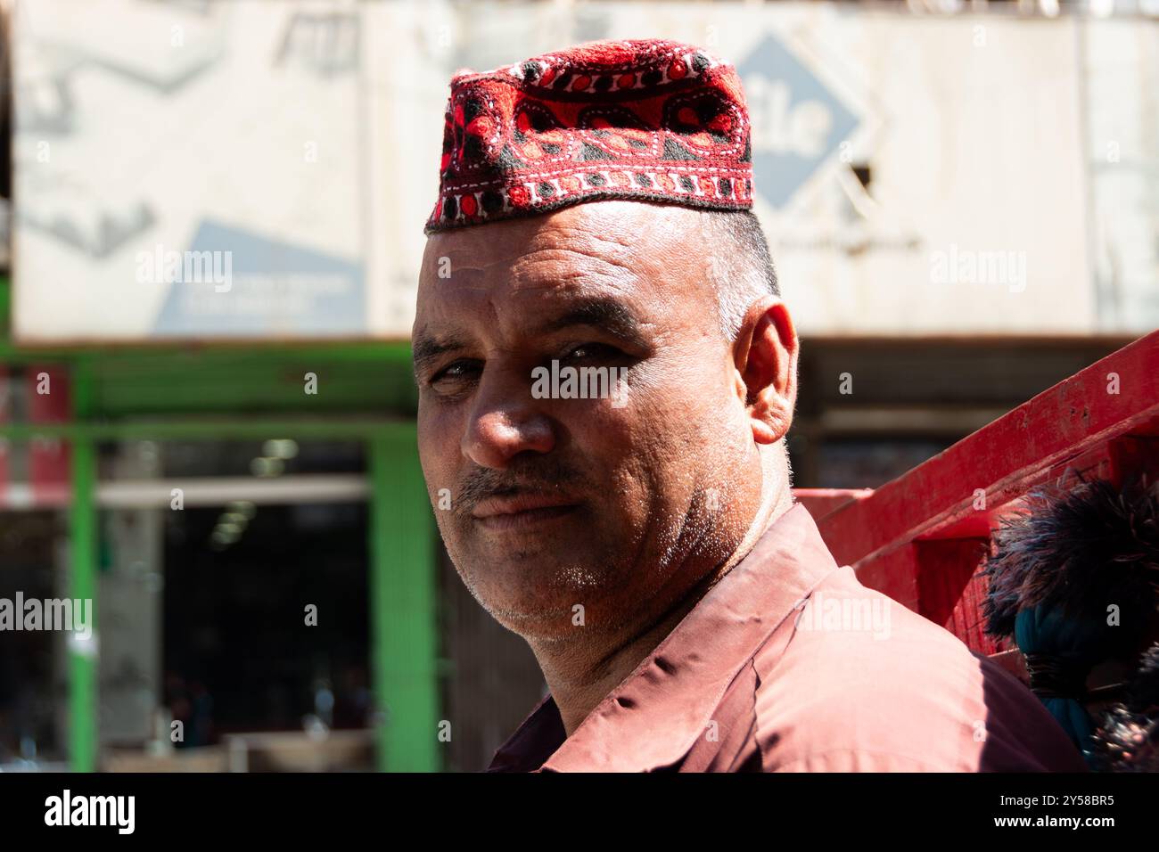 Man portrait pakistan pakistani hi-res stock photography and images - Alamy