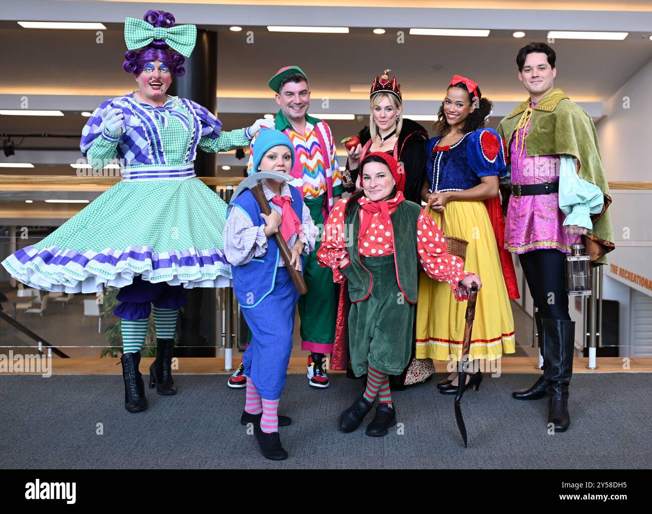 MIA OVERFIELD TO PLAY SNOW WHITE IN THE FAIRFIELD HALLS FAMILY PANTO ...
