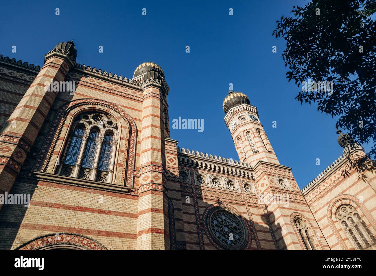 The Dohany Street Synagogue, also known as the Great Synagogue or ...