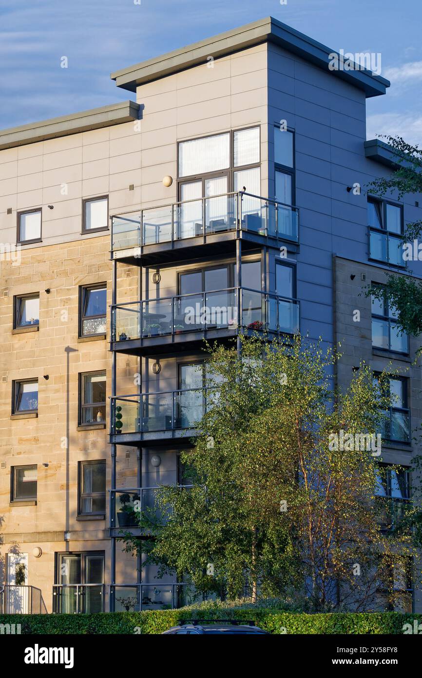 Modern high rise flats at new development Stock Photo - Alamy