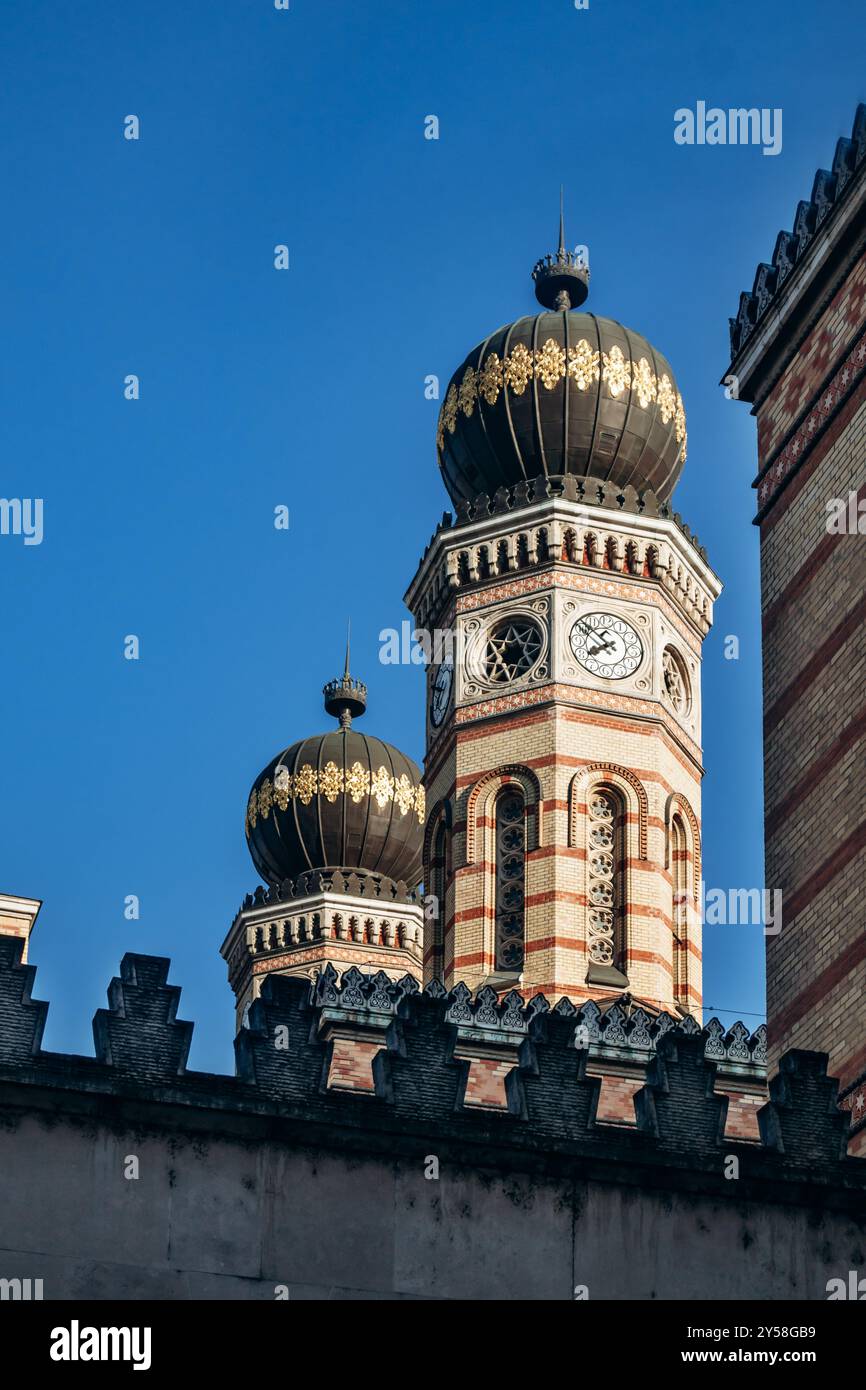 The Dohany Street Synagogue, also known as the Great Synagogue or ...