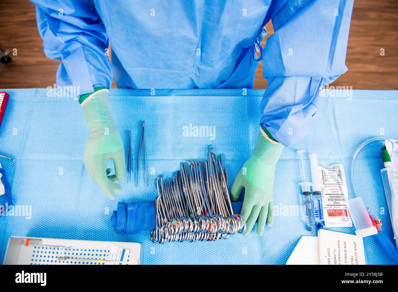 Various surgical tools in an operating room Stock Photo - Alamy
