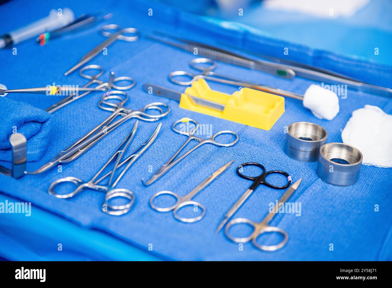 Various surgical tools in an operating room Stock Photo - Alamy