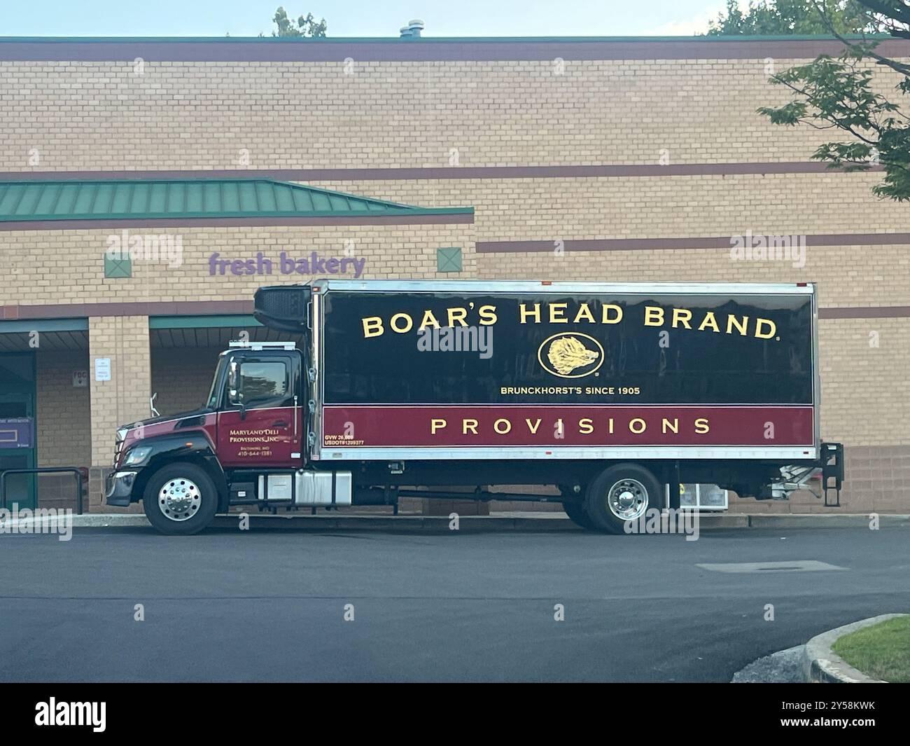 Boars head deli meat hi-res stock photography and images - Alamy