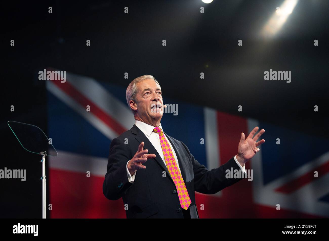 Birmingham, UK. 20th Sep, 2024. Nigel Farage MP seen addressing the ...