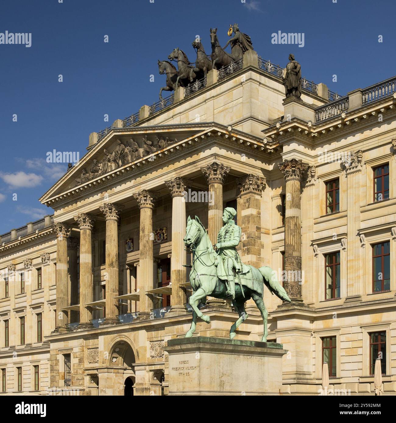 Palace, classicist three-winged complex with quadriga and equestrian ...