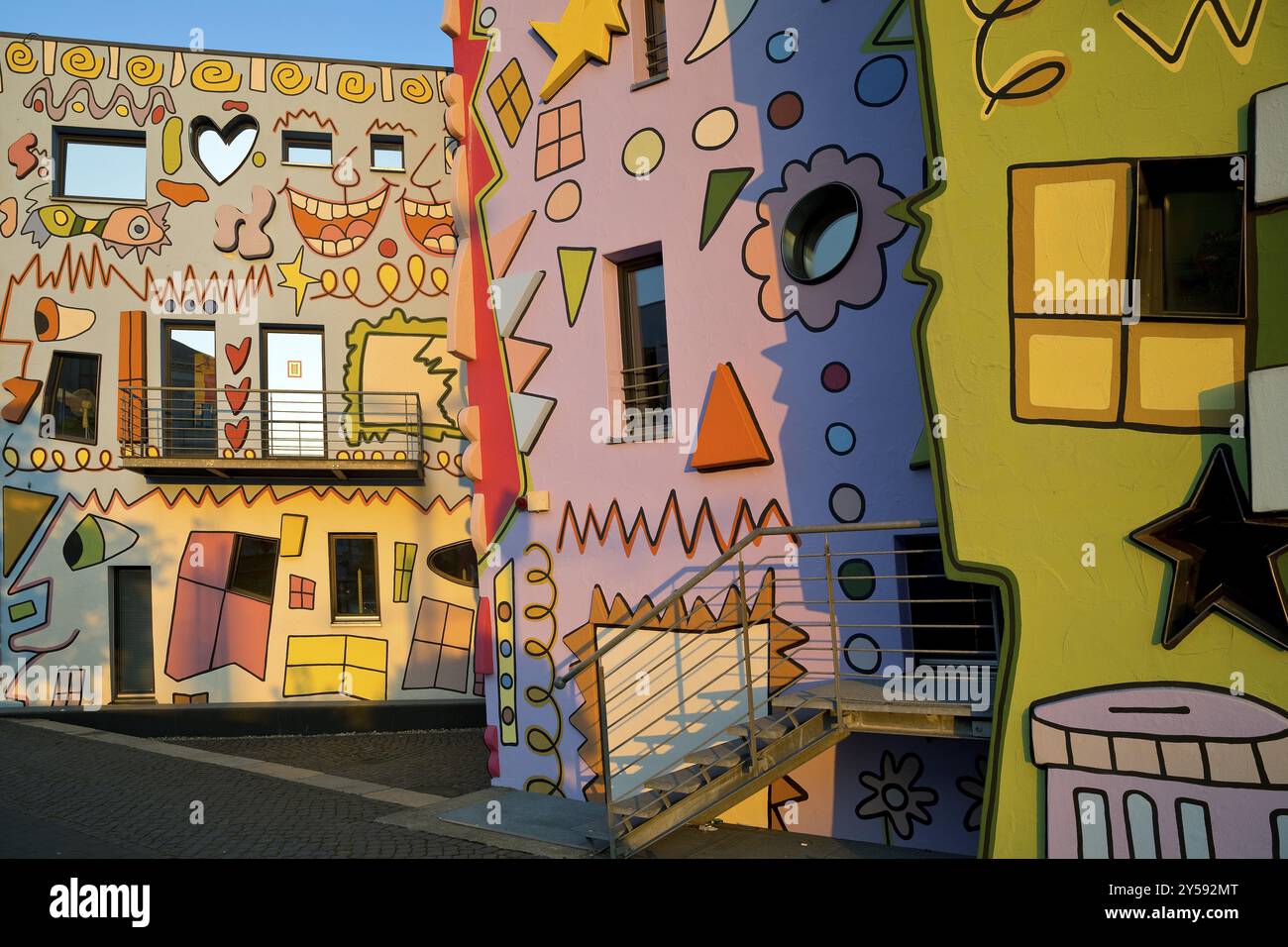 Happy Rizzi House, designed by the artist James Rizzi in pop art ...