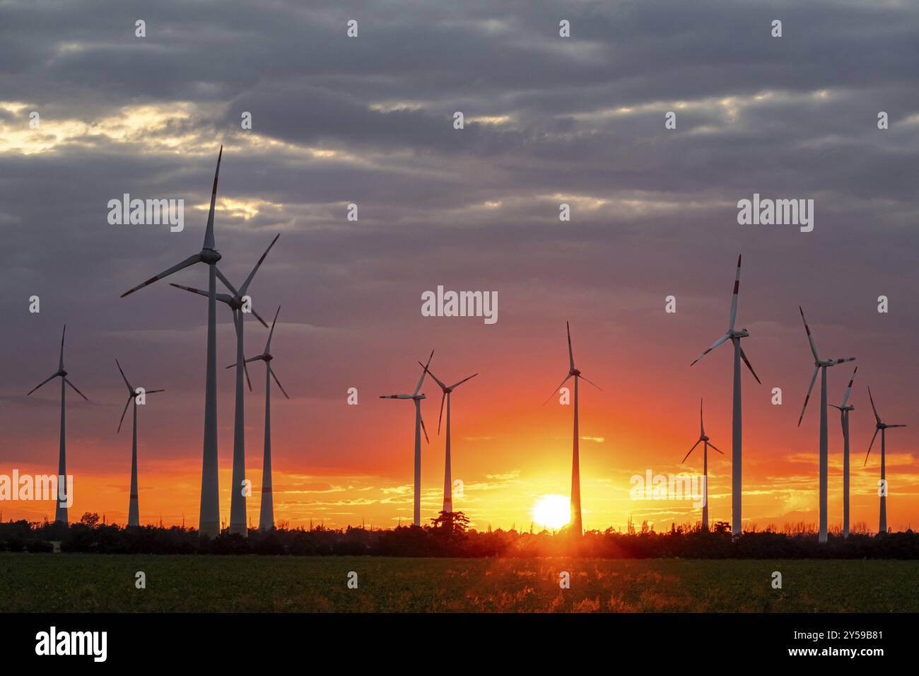Turbines and setting sun hi-res stock photography and images - Alamy