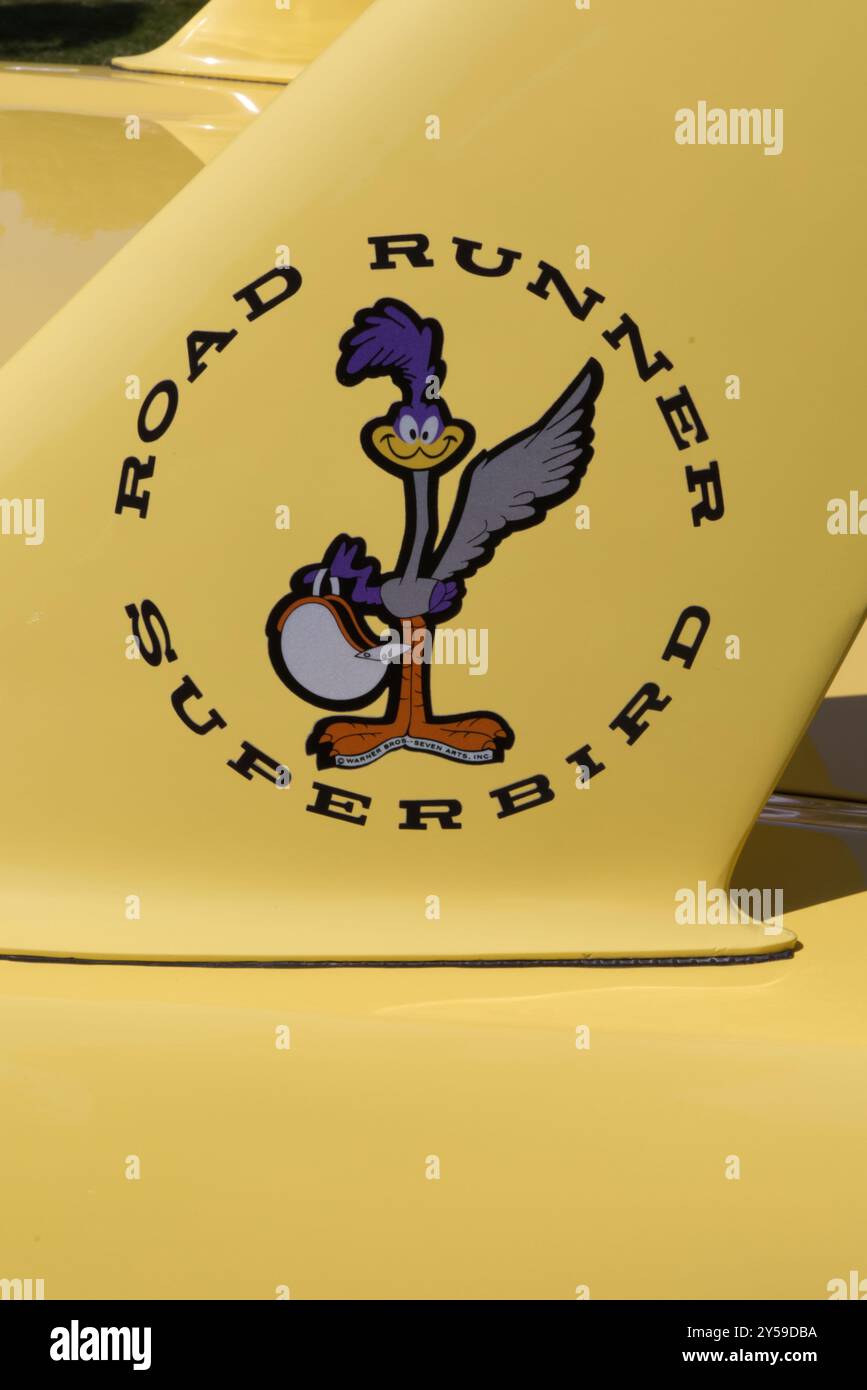 Plymouth Roadrunner Superbird Logo
