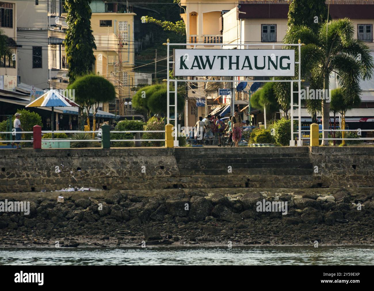 Burmese sign myanmar asia hi-res stock photography and images - Alamy