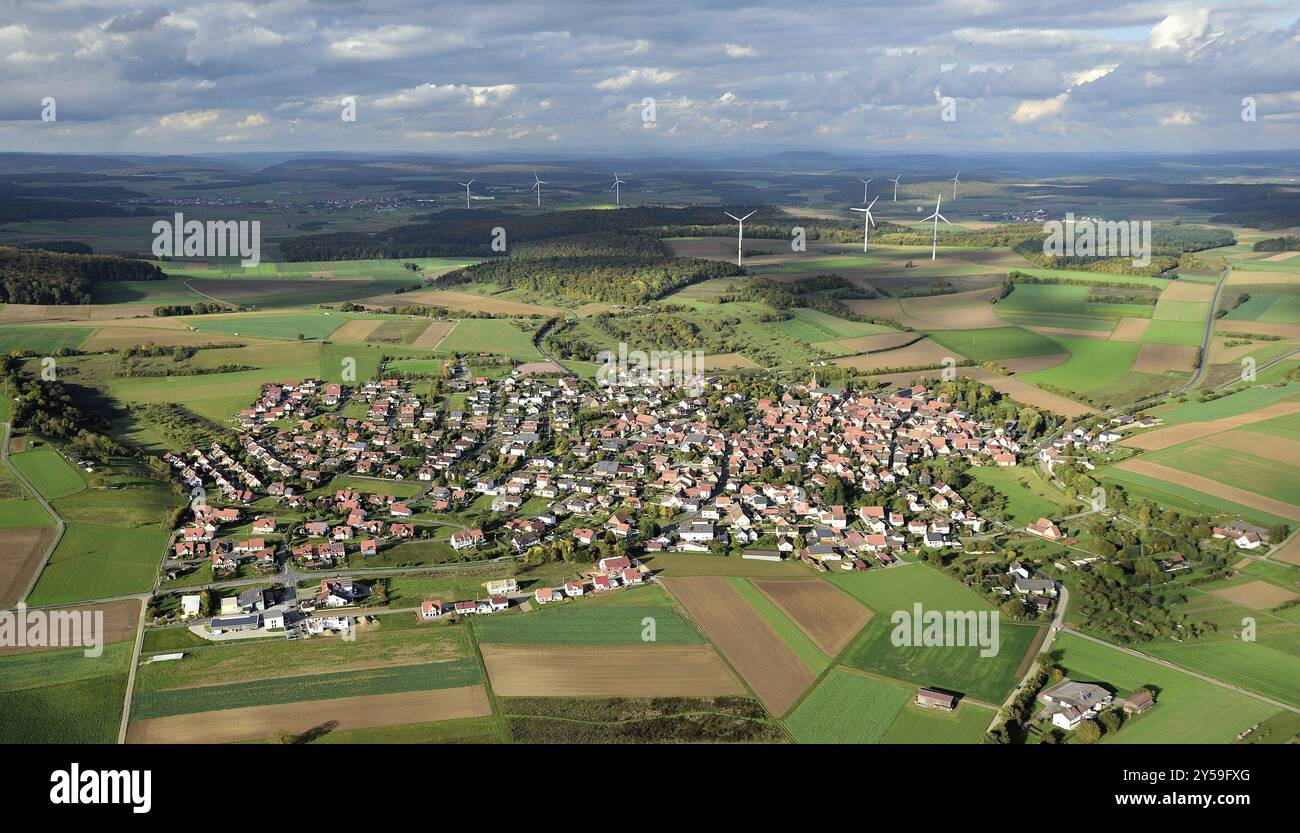 Aerial view overlooking main river hi-res stock photography and images ...