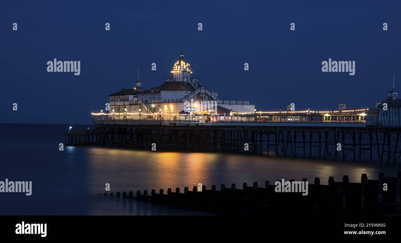Eastbourne Pier At Night Stock Photo - Alamy
