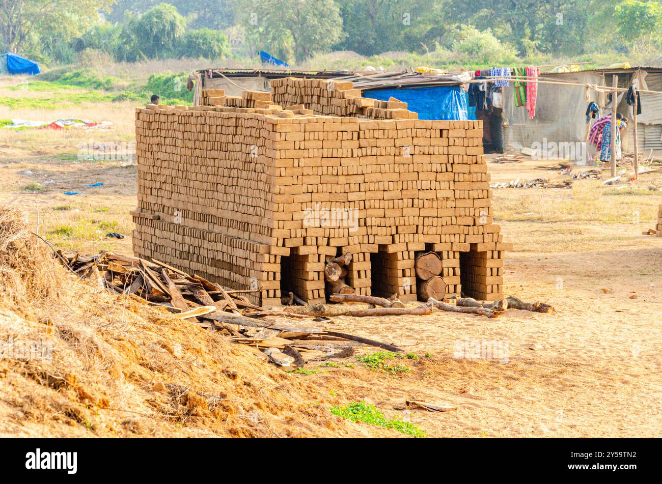Traditional wood fired clay brick kiln in a village Stock Photo - Alamy