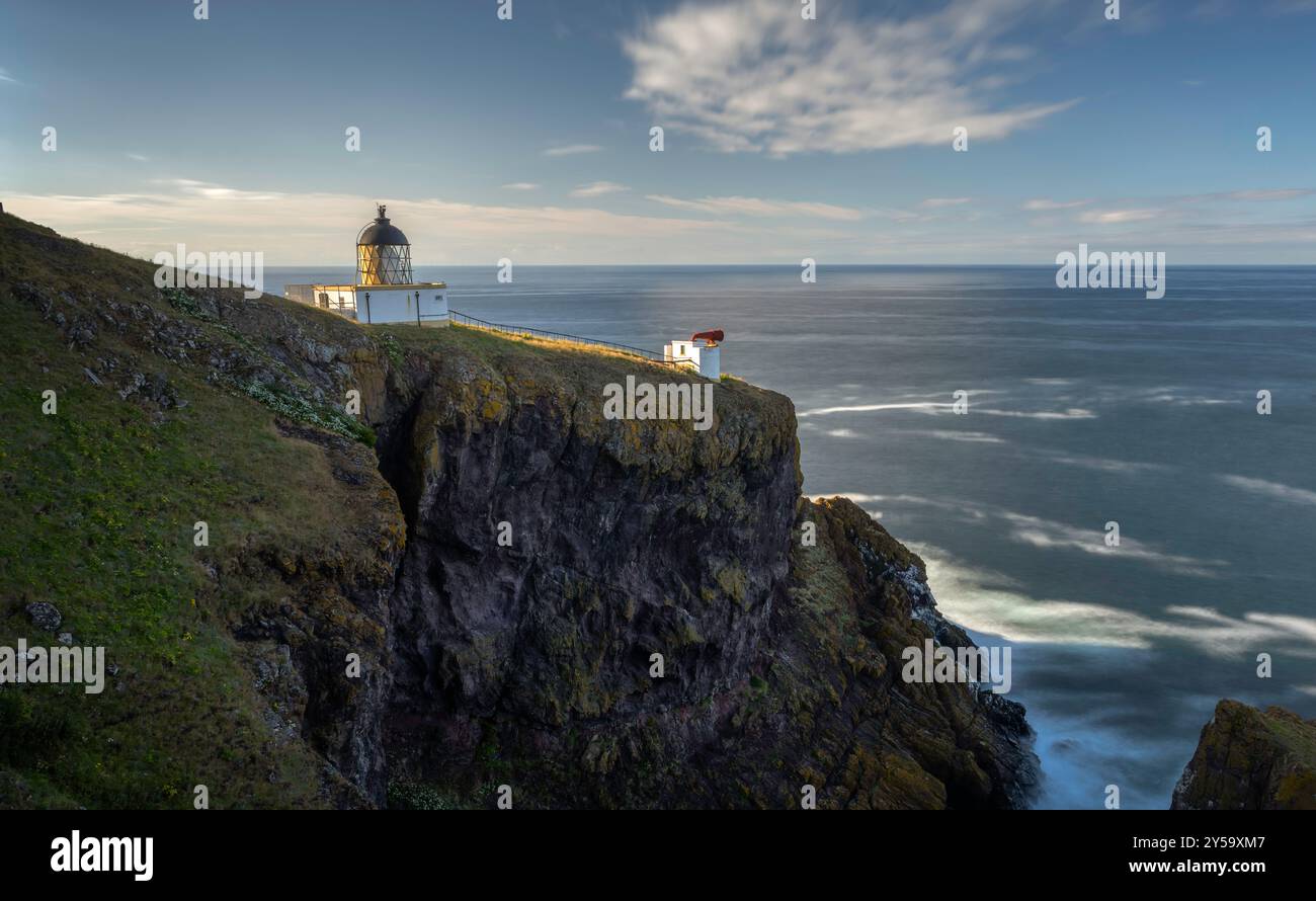 St Abbs Head Lighthouse scotland Stock Photo - Alamy