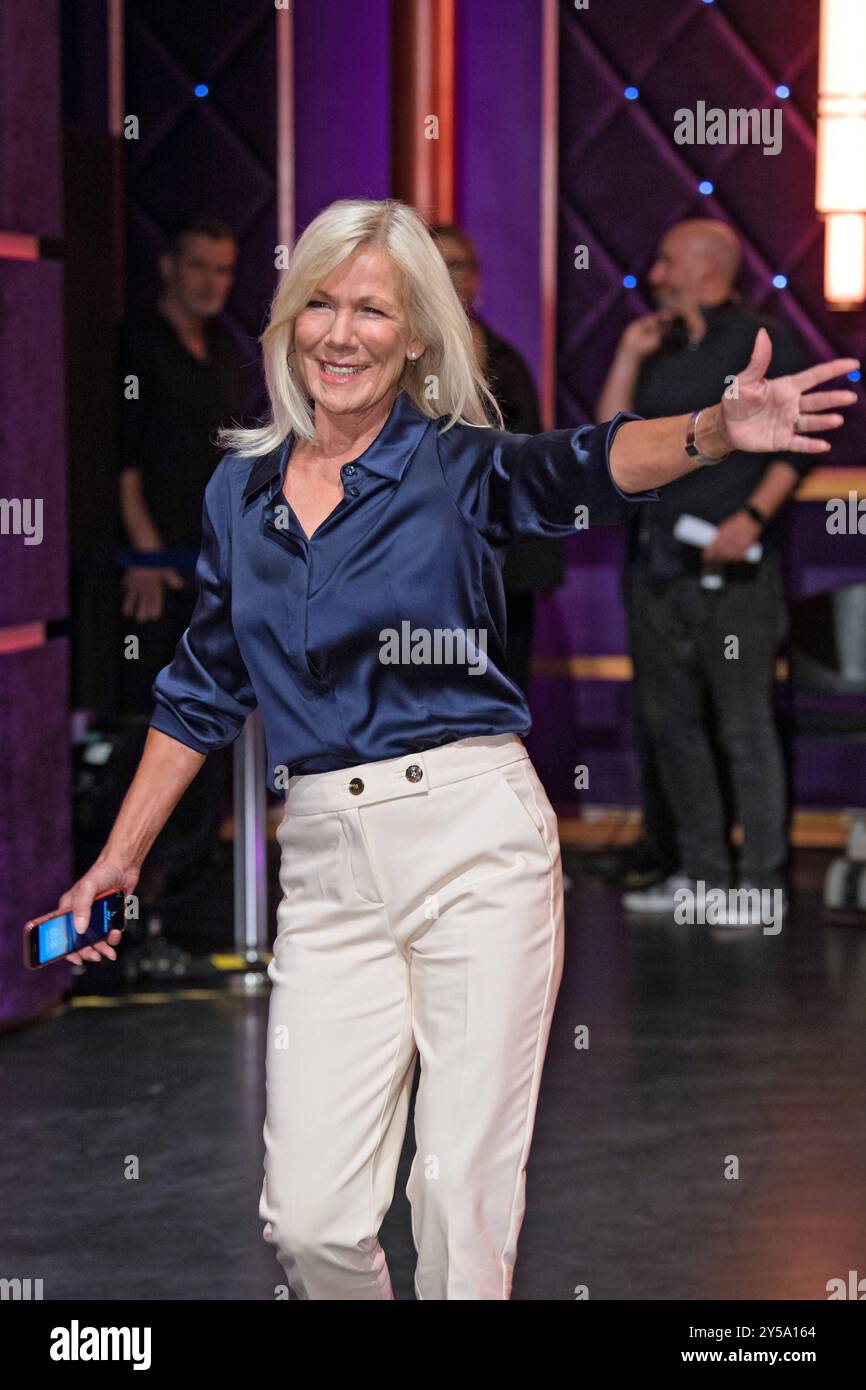 MDR - Riverboat. Moderatorin Ulrike von der Groeben anläßlich der ...