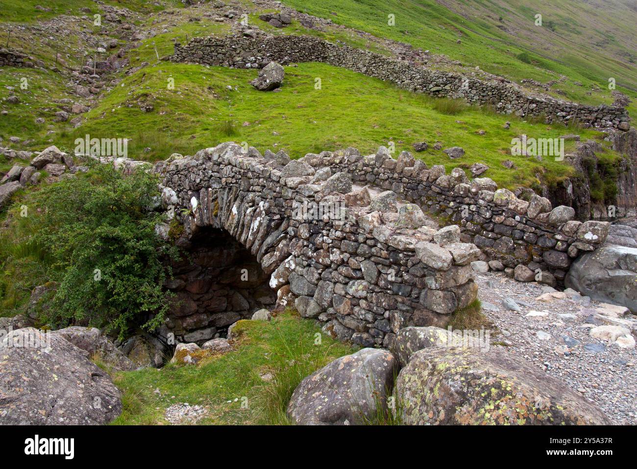 Borrowdale, Stockley packhorse bridge, Grains Gill, Seathwaite ...