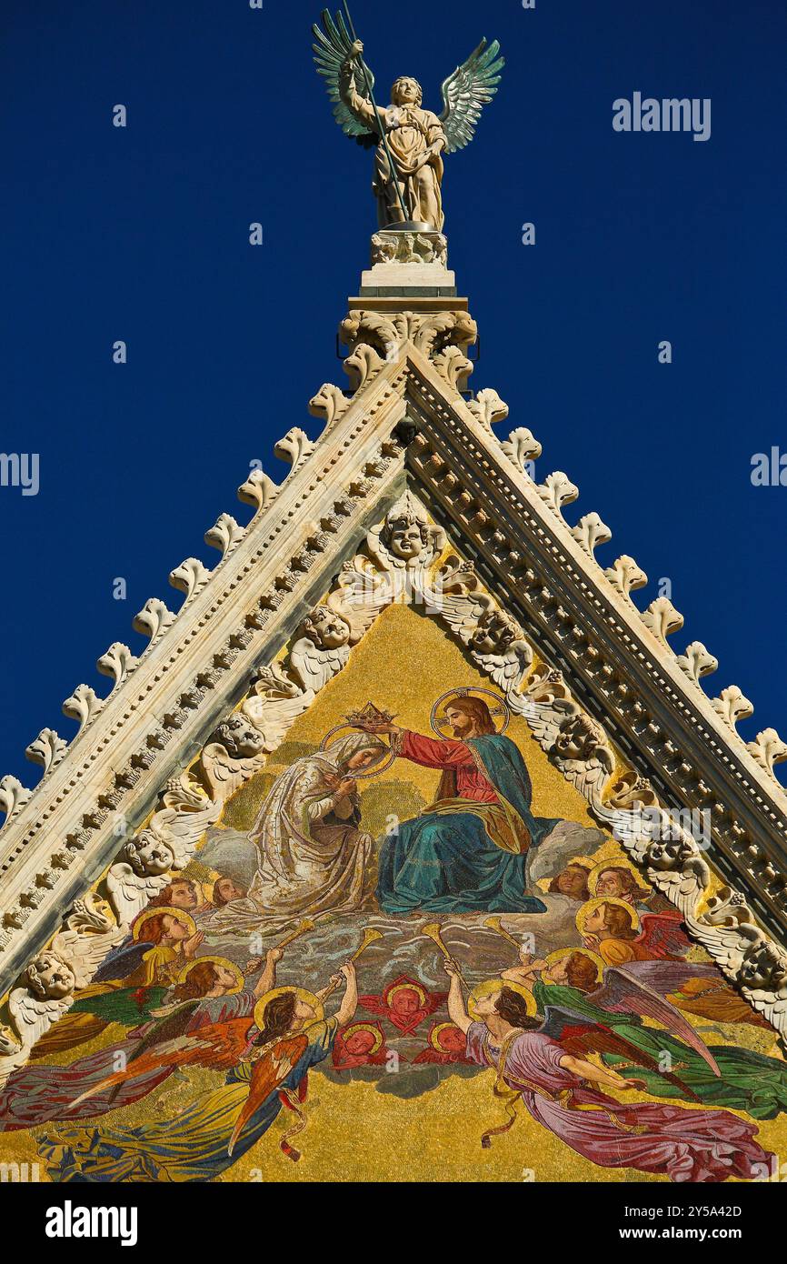 the beautiful Gothic Romanesque facade of the Cathedral of Santa Maria ...