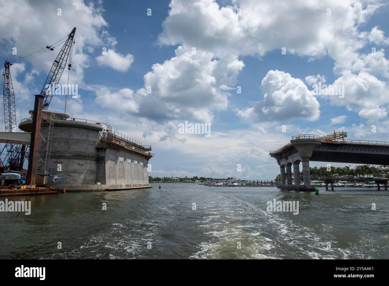 The new road bridge under construction over the Loxahatchee River in ...