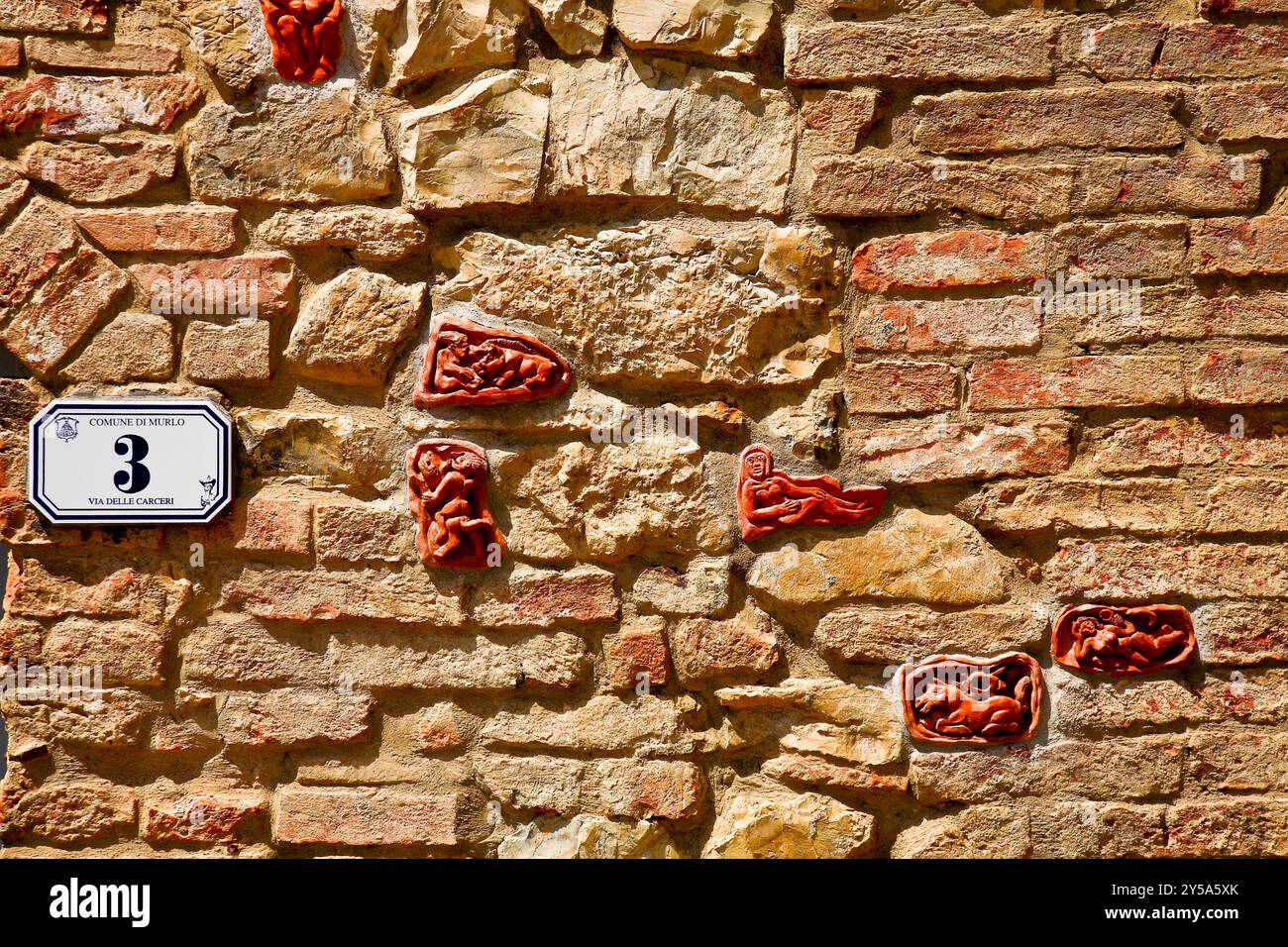 Medieval Murlo Castle, Siena Province, Tuscany, Italiy Stock Photo - Alamy