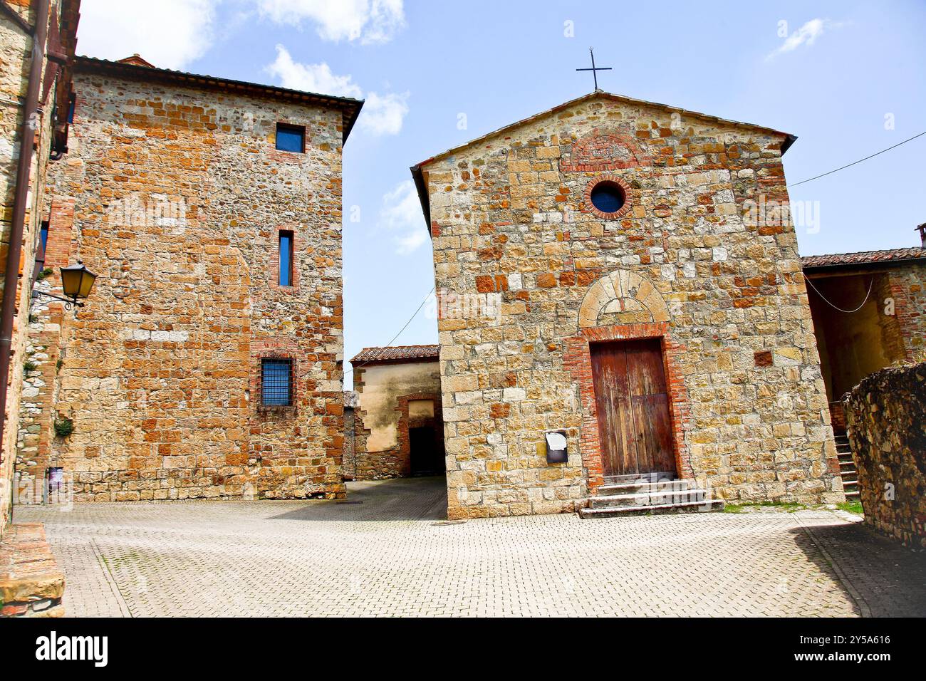 Medieval Murlo Castle, Siena Province, Tuscany, Italiy Stock Photo - Alamy