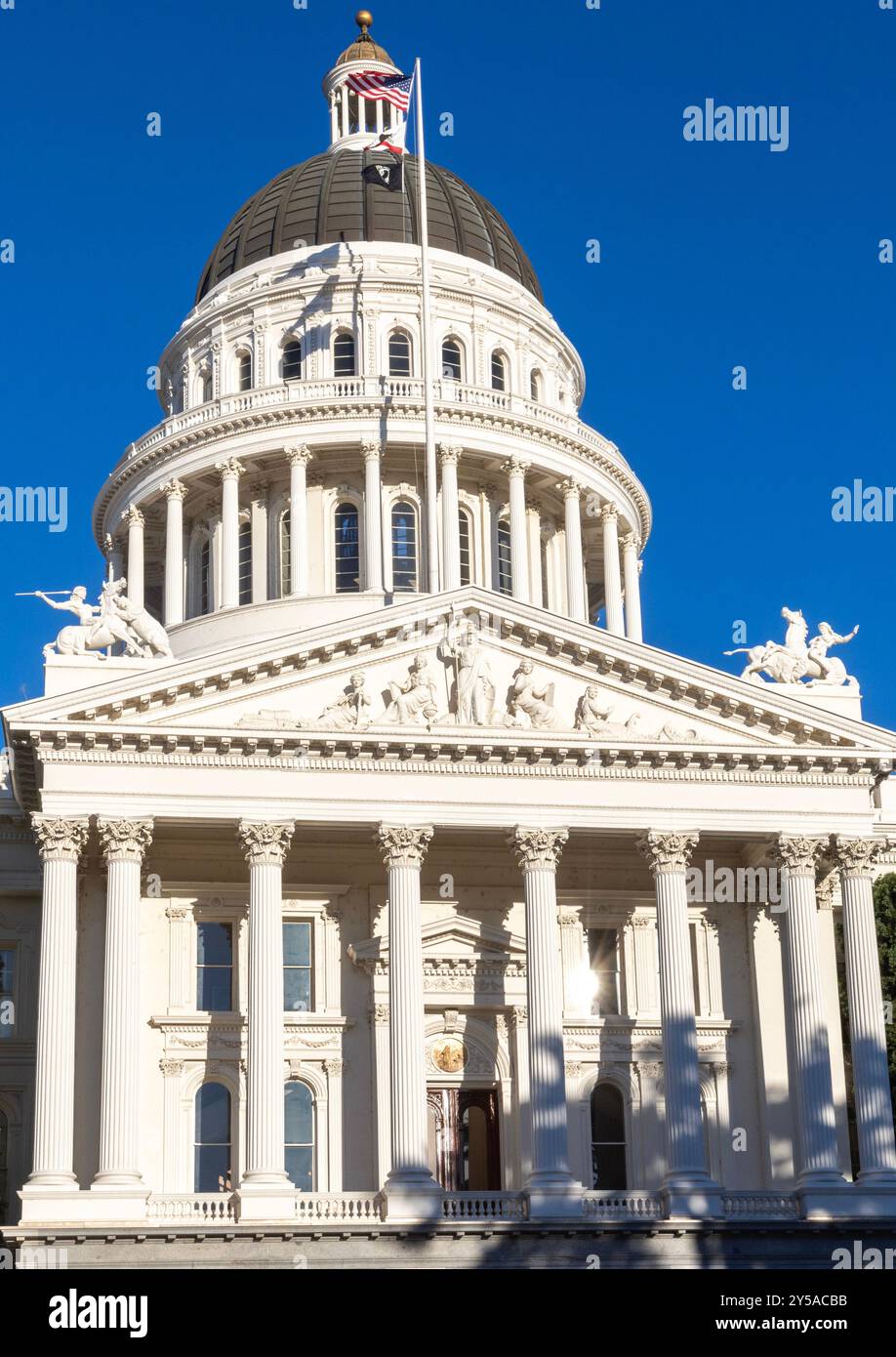 The California State Capitol is the seat of the California state ...