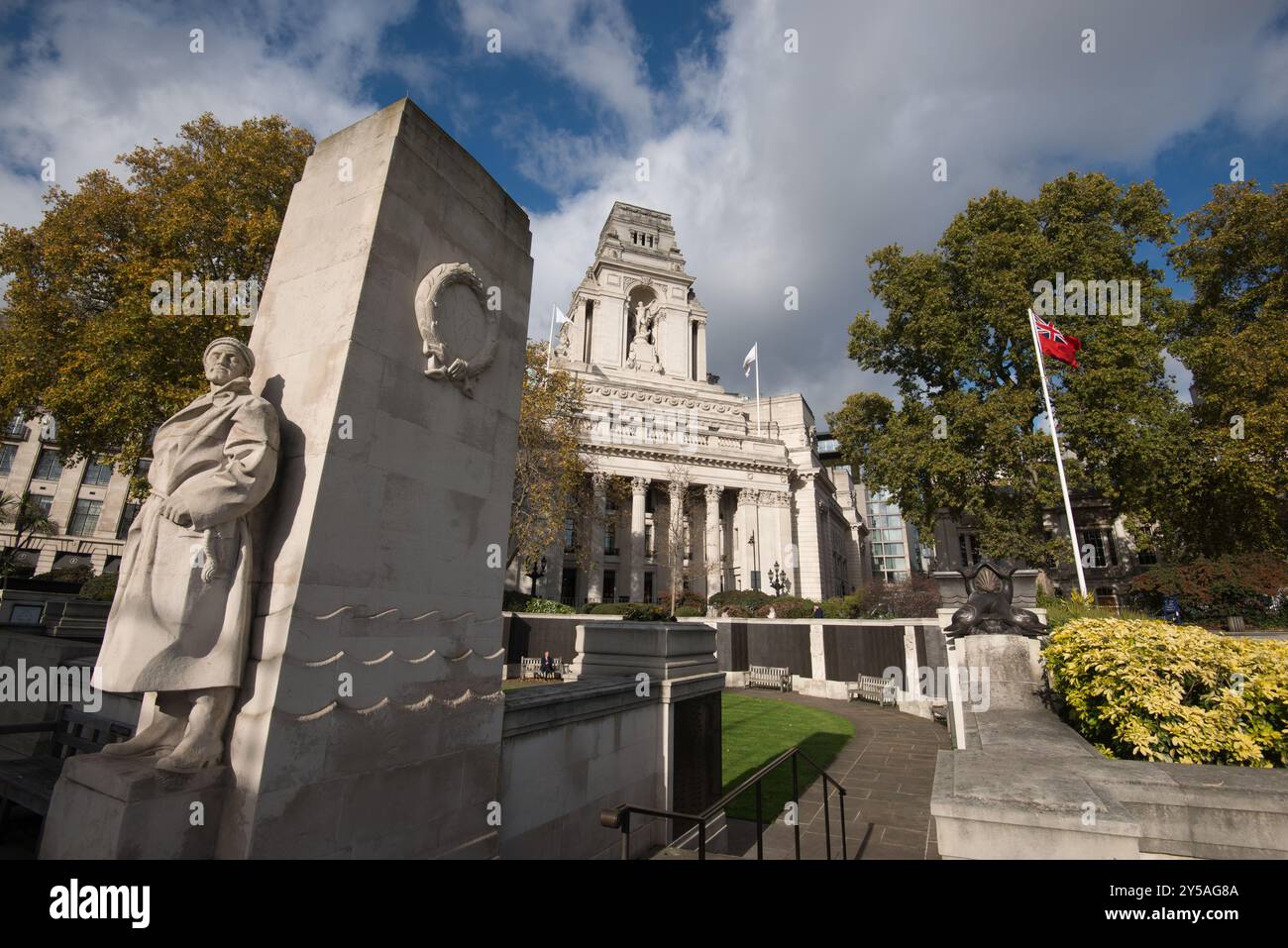 Memorial park square london hi-res stock photography and images - Alamy