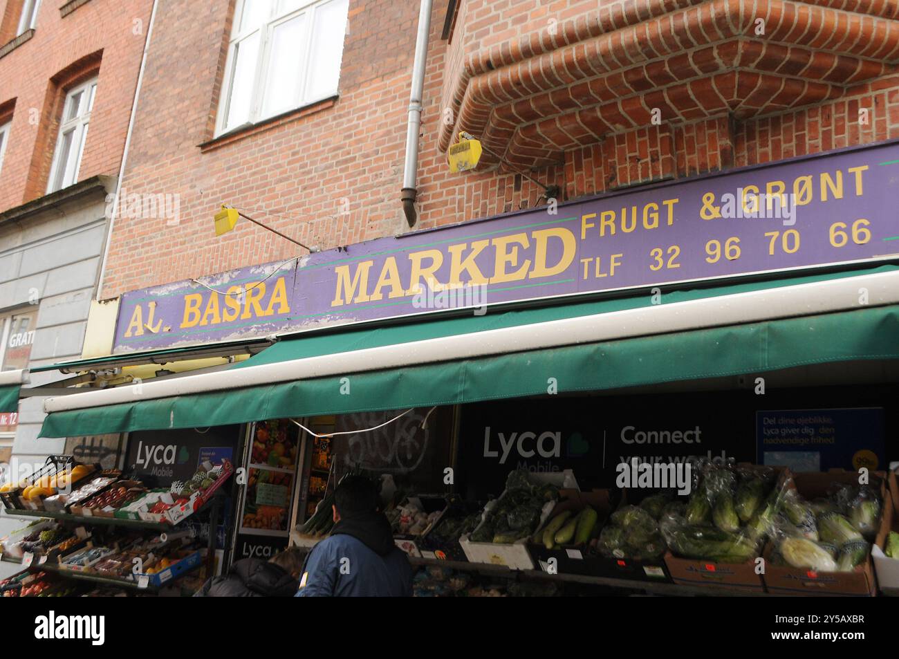 Copenhagen/ DenmarK/10 september 2024/ Al-basra market fruit and ...