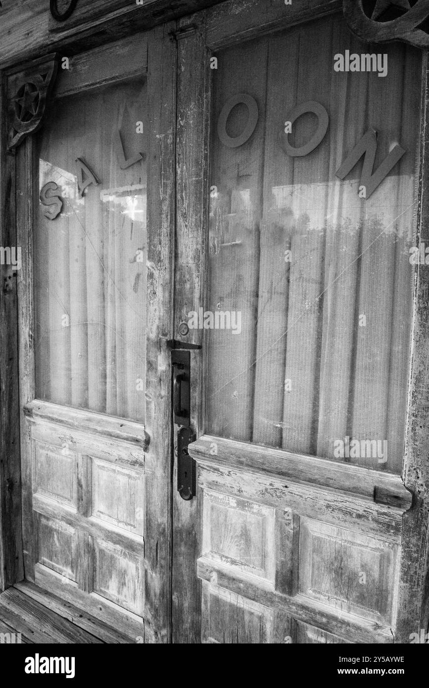 Texas saloon hi-res stock photography and images - Alamy