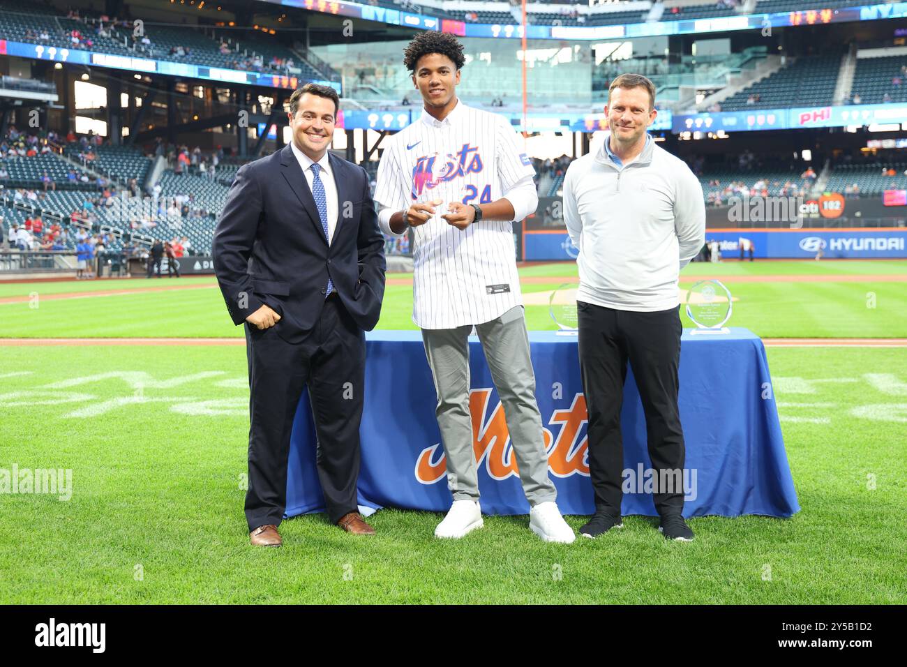 Mets Director of Player Development Director Andrew Christie, DSL ...