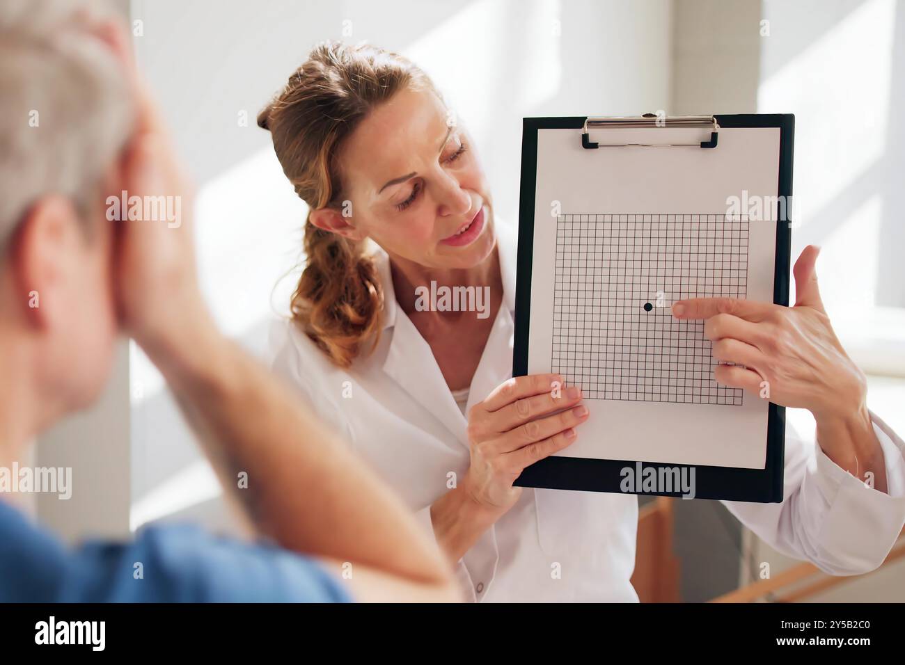 Amsler Grid Sight Examination. Ophthalmology And Maculopathy Stock ...