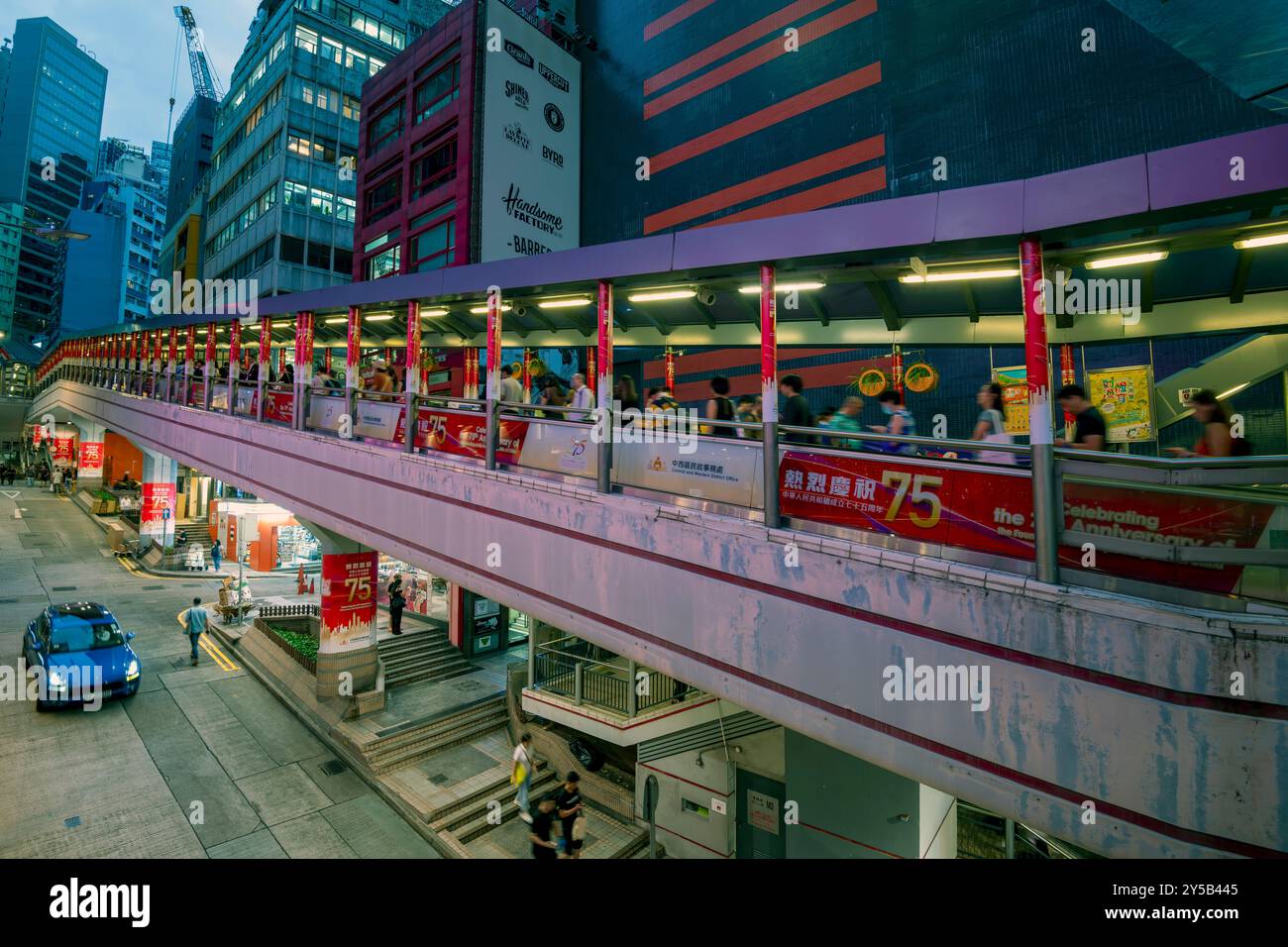 The world's longest outdoor covered escalator, the Central to Mid ...